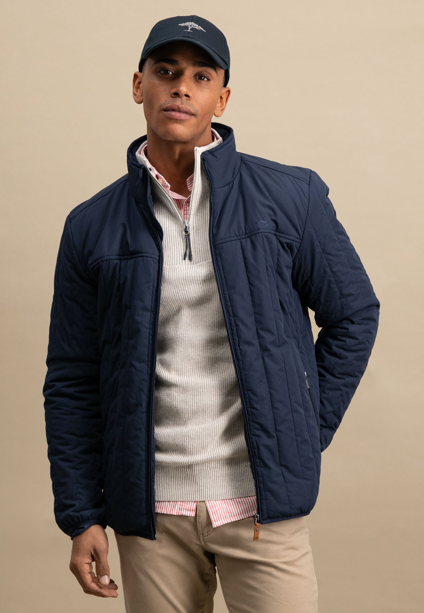 Jacket with a stand -up collar and logodail – FYNCH-HATTON ...