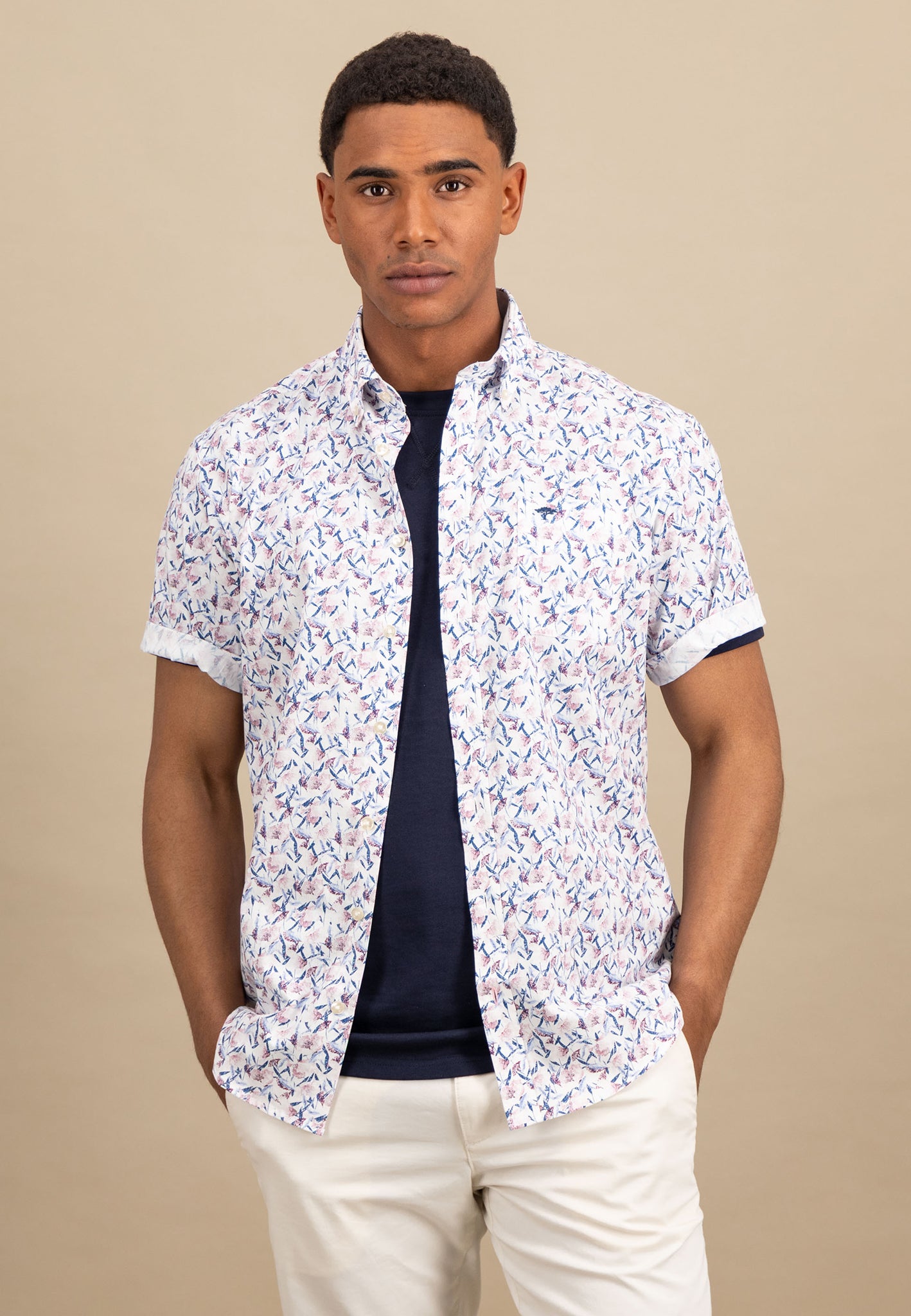 Short sleeve shirt made of cotton with print – FYNCH-HATTON ...